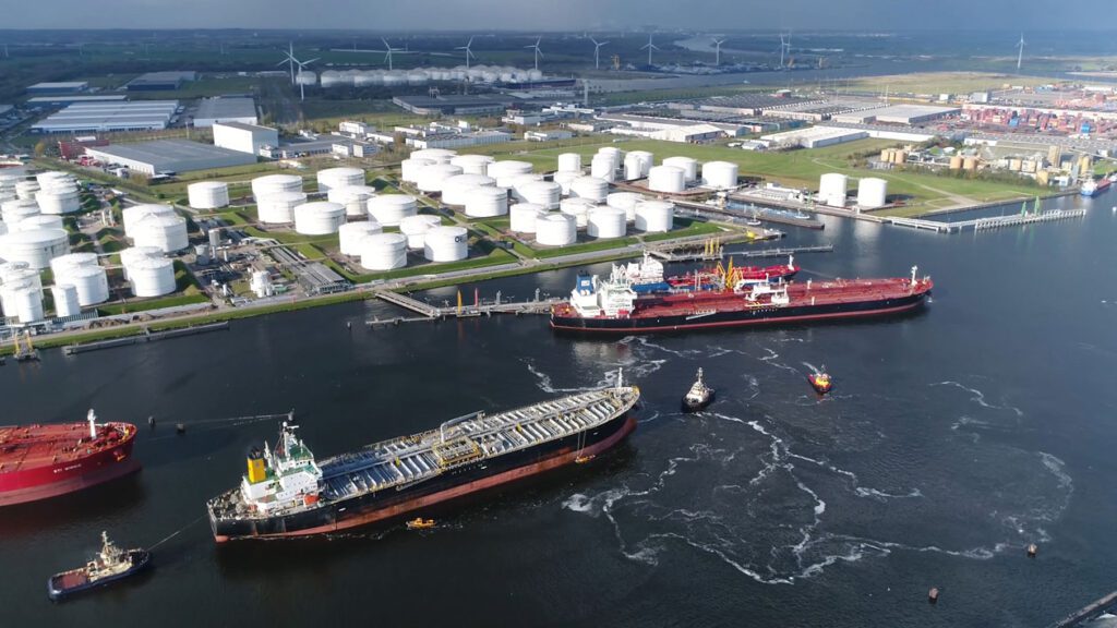 Liquid Bulk Chartering Solutions for Fertilizer - Unimar International